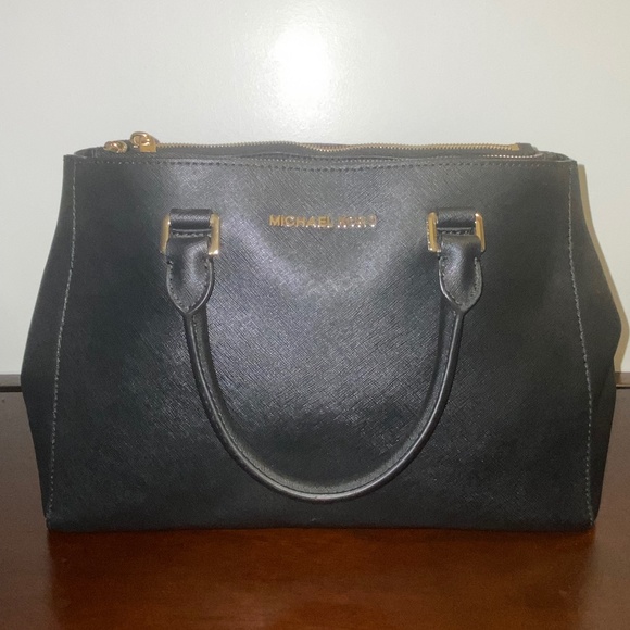 Michael Kors | Bags | Michael Kors Sutton Medium Satchel | Poshmark